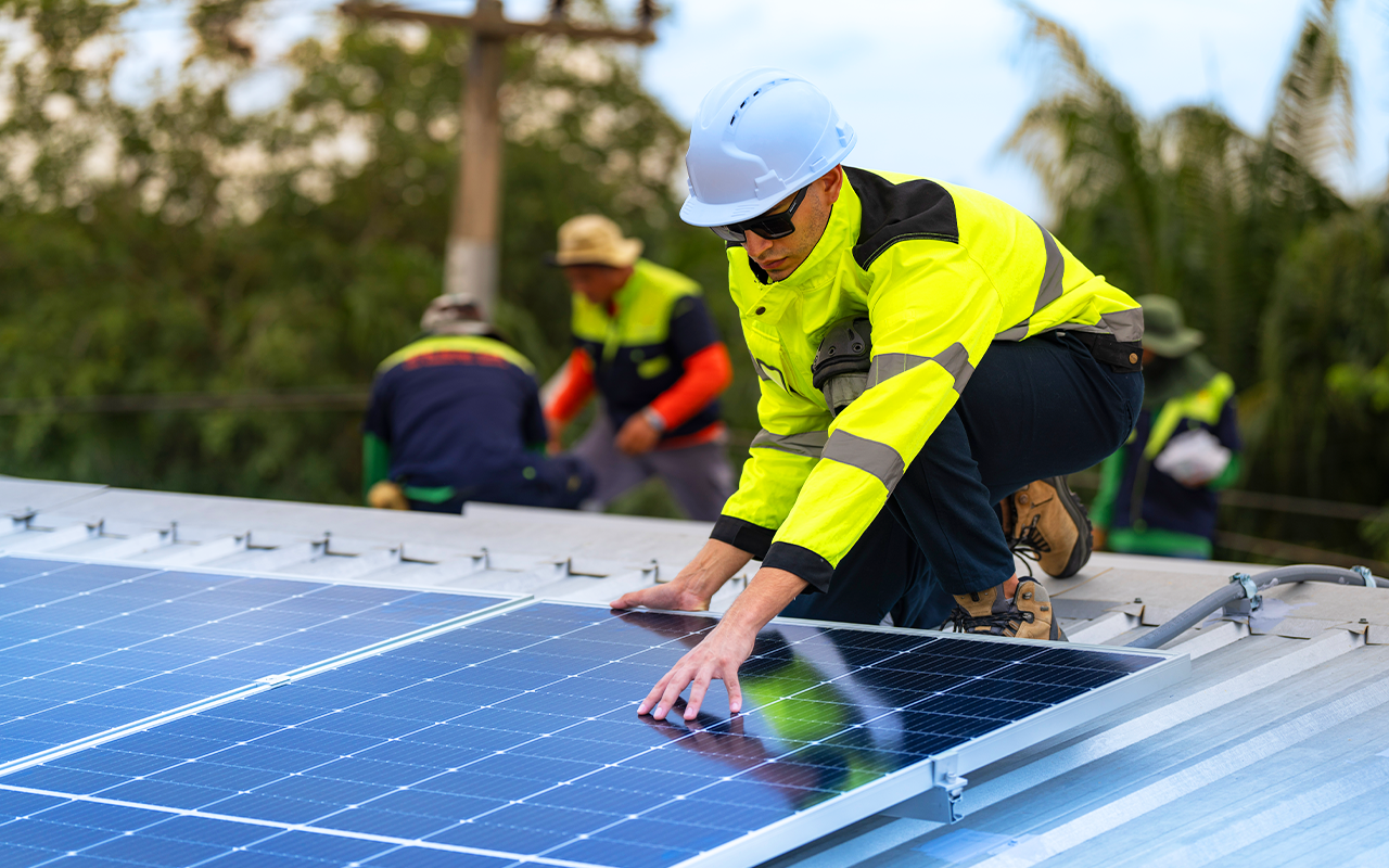 Tout ce que vous devez savoir sur les nouvelles règles d'installation des panneaux solaires en 2025